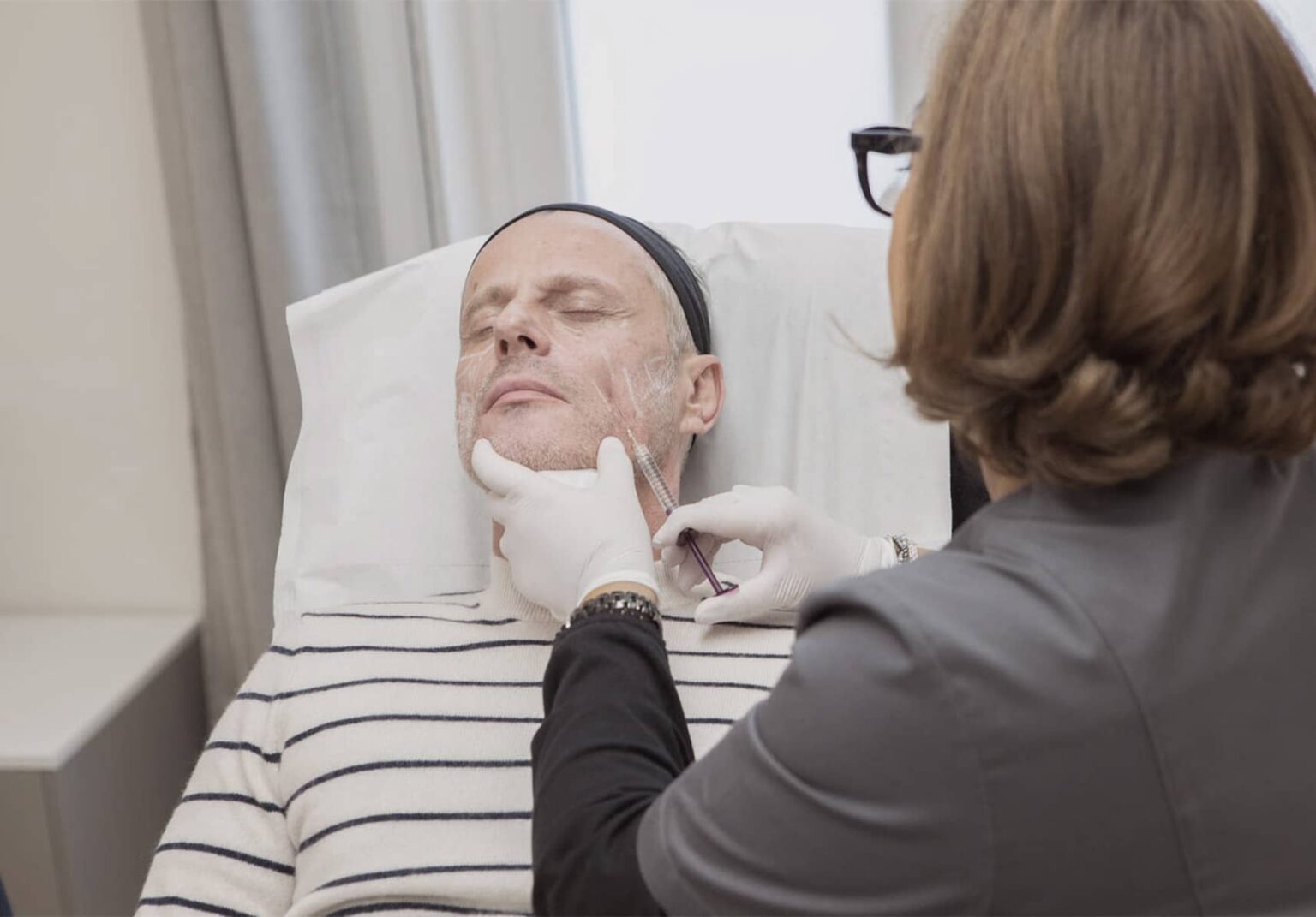 Traitement des pommettes : acide hyaluronique | Paris | Dr Scemama